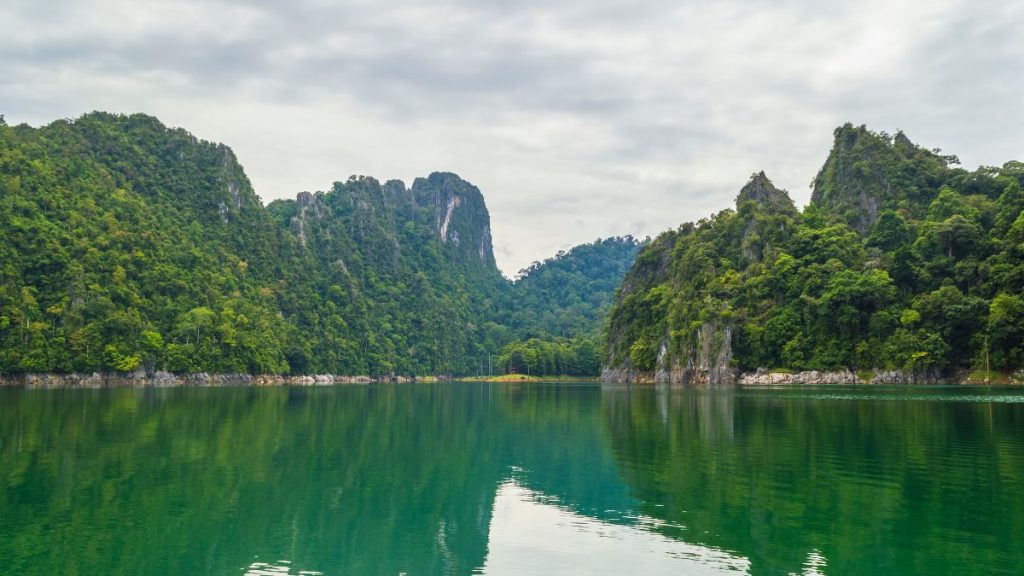 Explore The Wonders Of Kenyir Lake: Your Ultimate Guide - Kenyireco.com